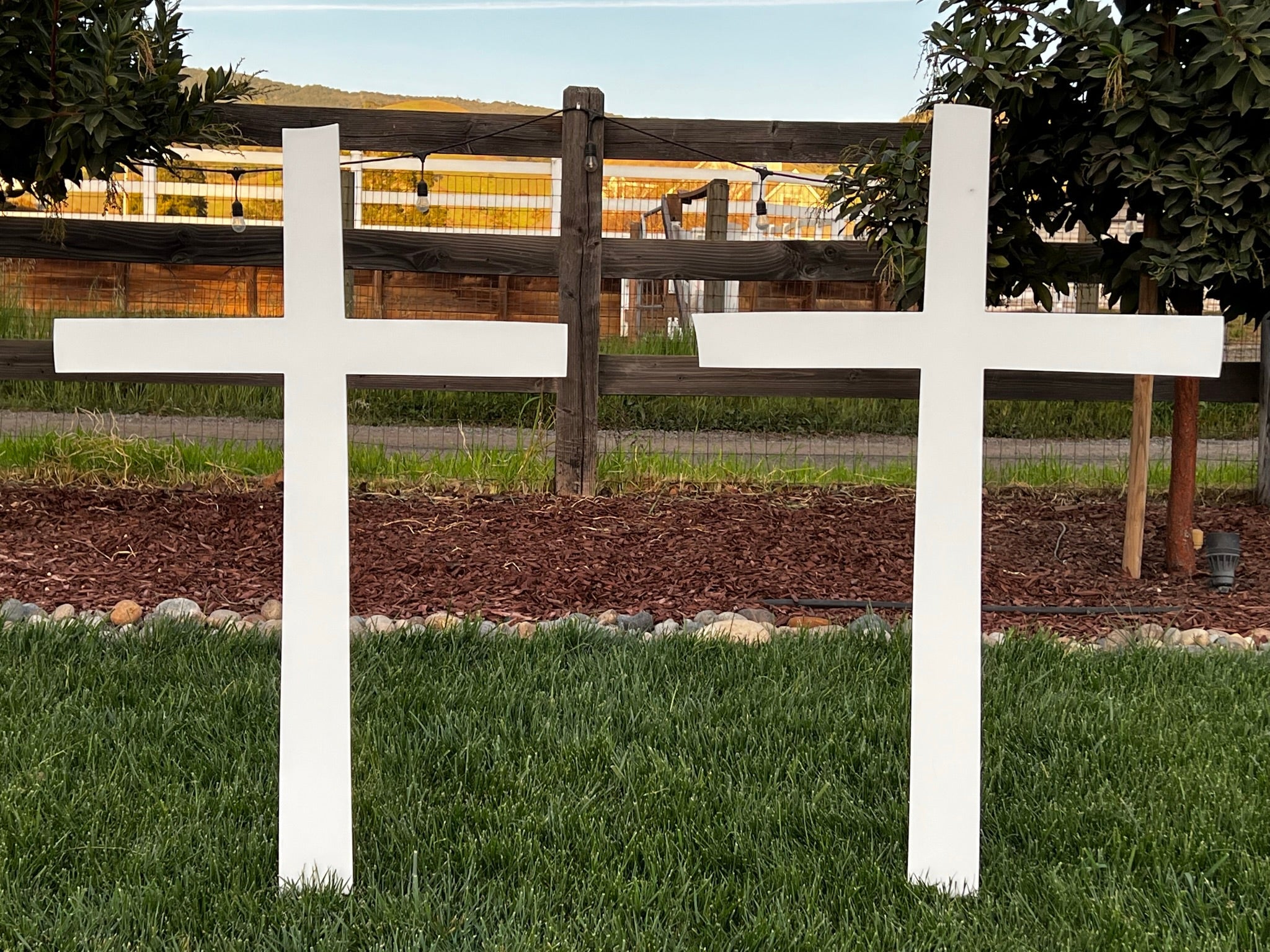 Life Size Outdoor Easter Nativity Outer Cross Set - Set of 2 | MyNativity
