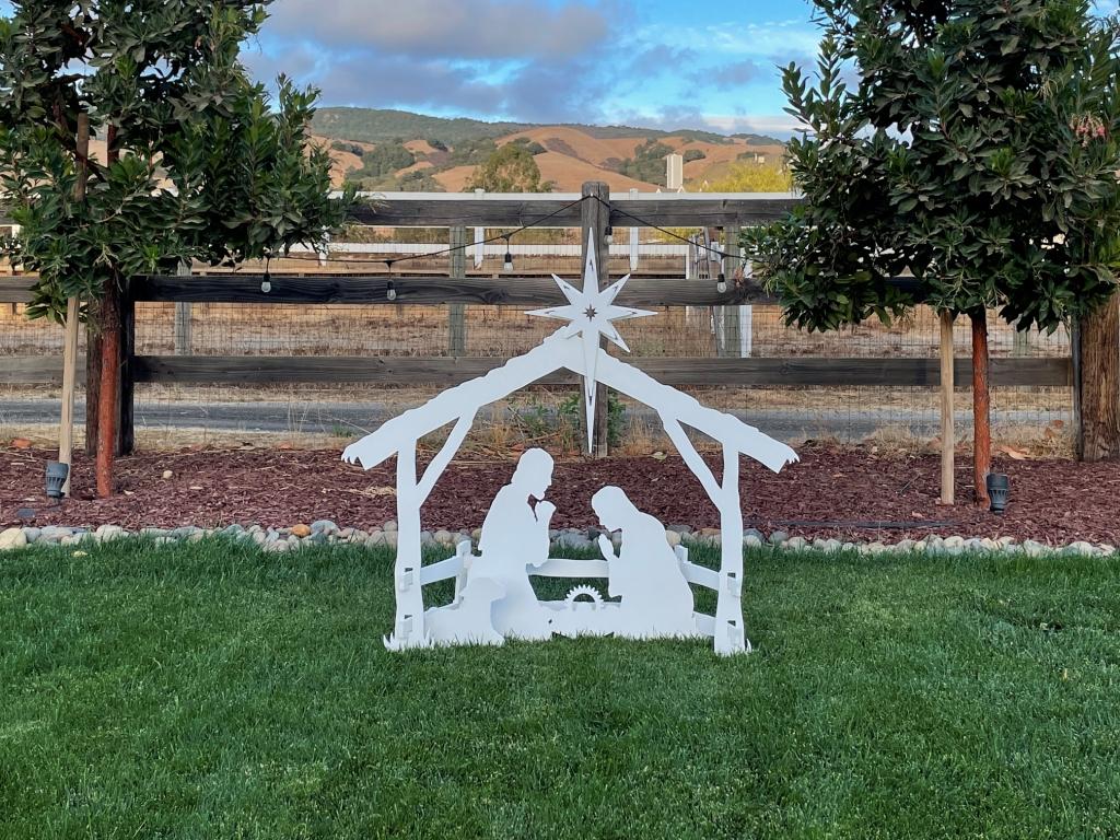 Outdoor Wood Nativity Pattern Heaven's Majesty 48" Nativity Set 12